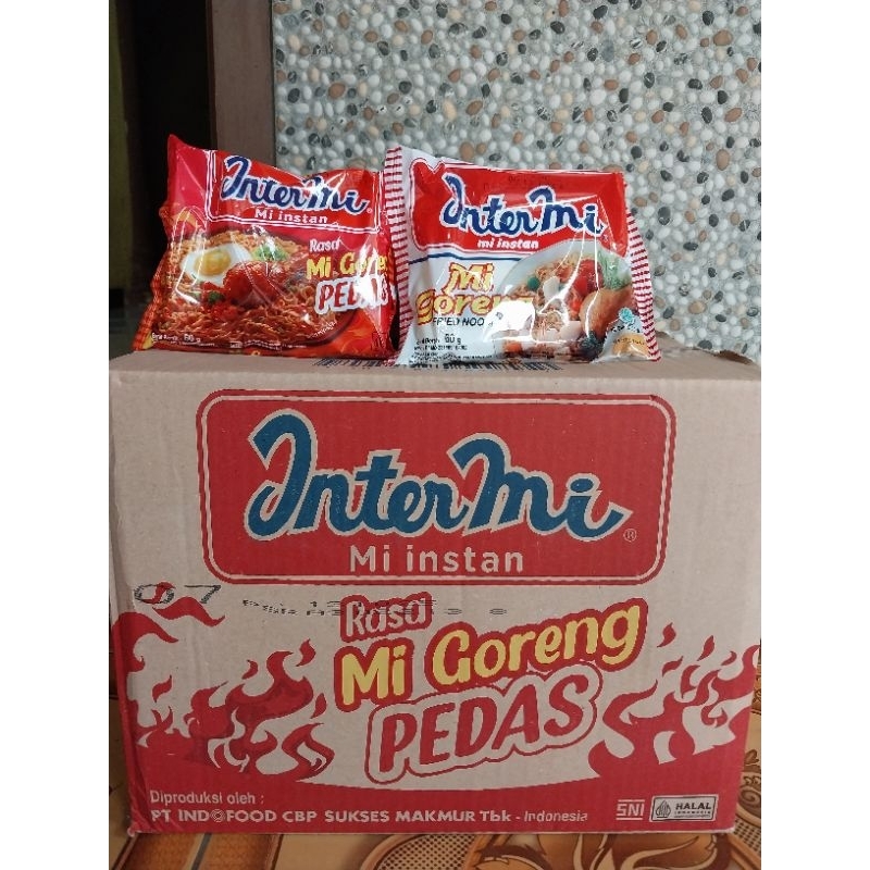 Jual [20 pcs] paket mix intermis goreng pedas dan intermie goreng 1 dus ...