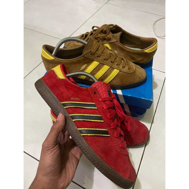 Jual sepatu merah | Shopee Indonesia