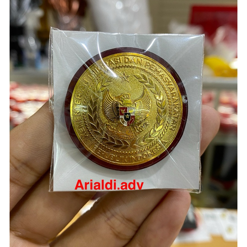 Jual pin KEMENTRIAN IMIGRASI DAN PEMASYARAKATAN RI kuningan eching full ...
