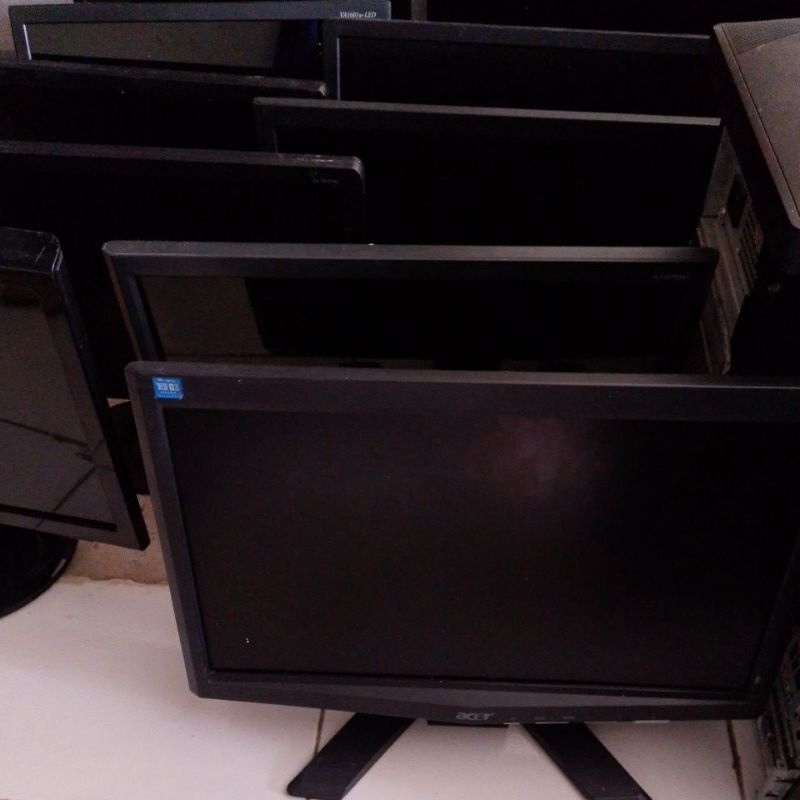 Jual MONITOR BEKAS 16" LED/LCD BERBAGAI MERK | Shopee Indonesia