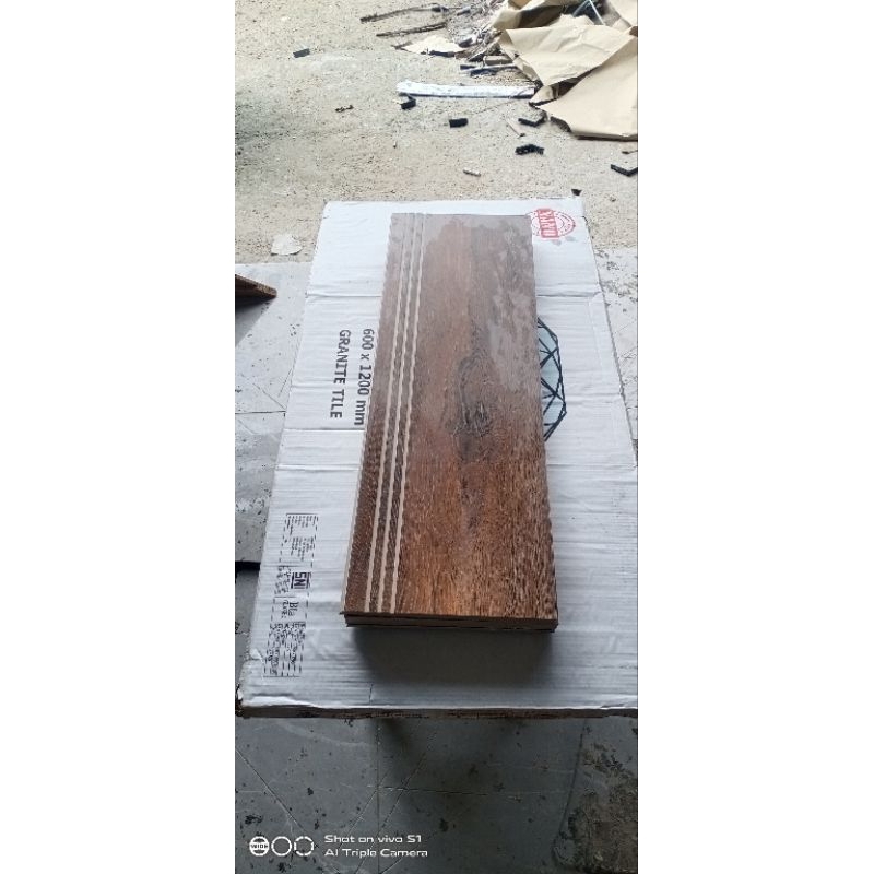 Jual granit pijkan anak tangga motif kayu 30x80 30x90 30x100 30x120 ...