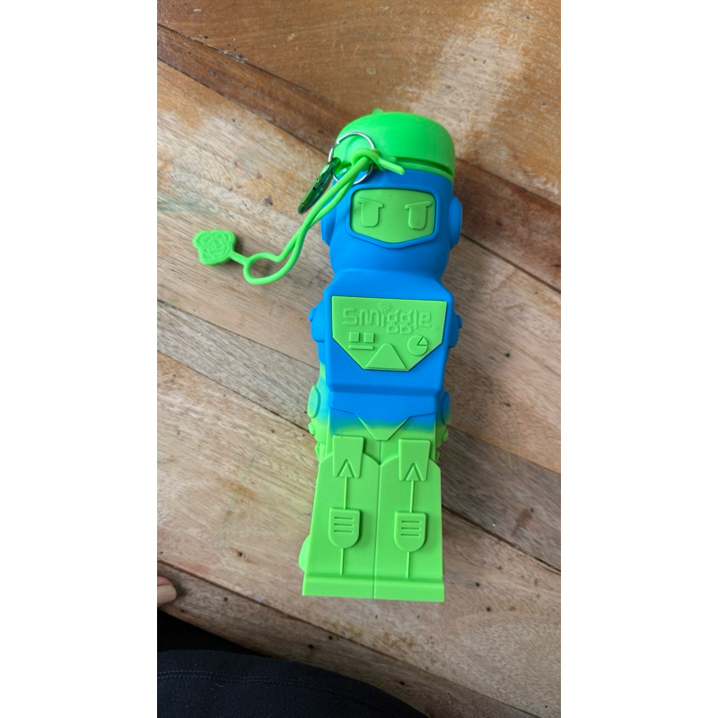 Jual Smiggle Robot Silicone Kids Bottle New | Shopee Indonesia