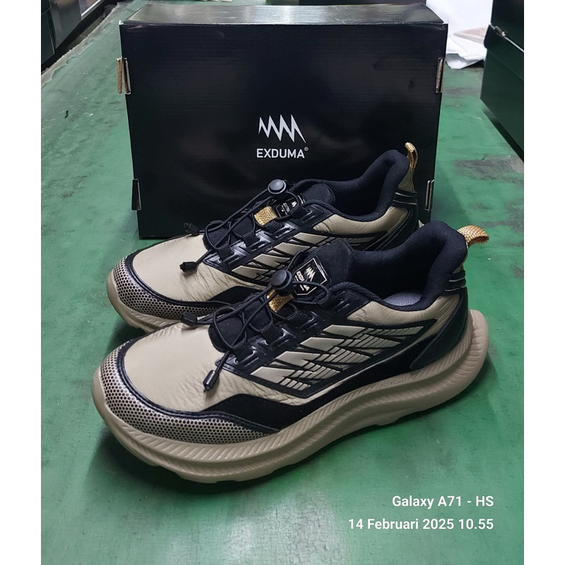 Jual SEPATU RUNNING EX DUMA TERBARU WARNA CREAM | Shopee Indonesia