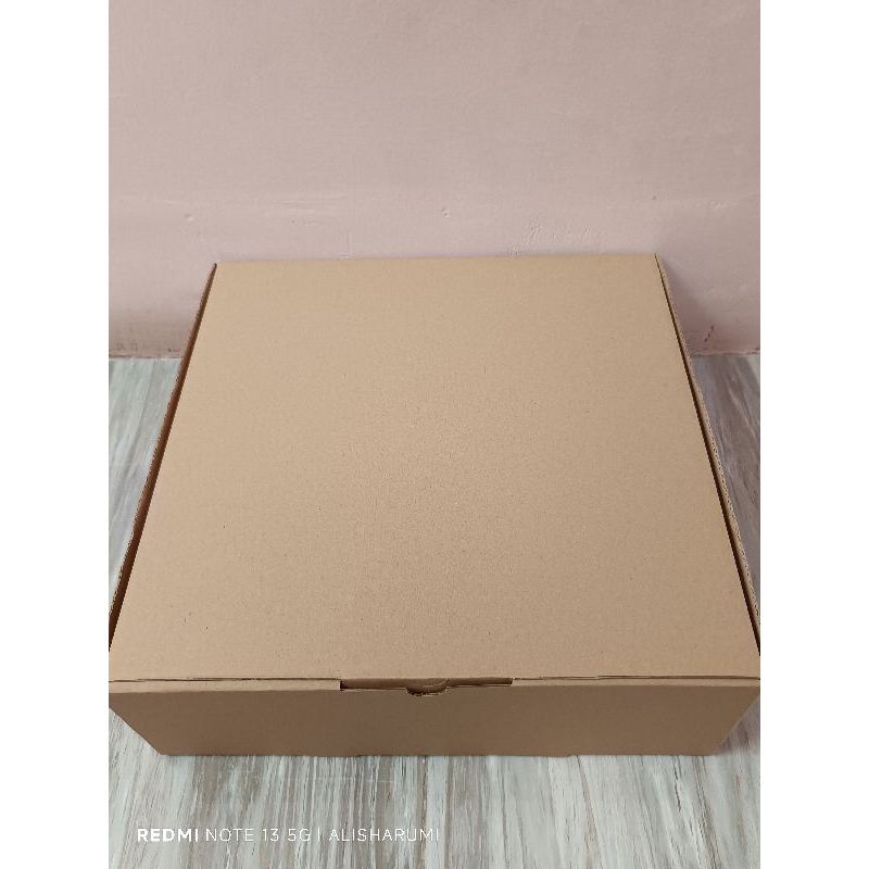 Jual BOX KARDUS E-FLUTE COKLAT 30X30X10 | Shopee Indonesia