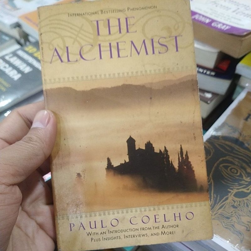Jual buku novel import the alchemist by paulo coelho original | Shopee ...