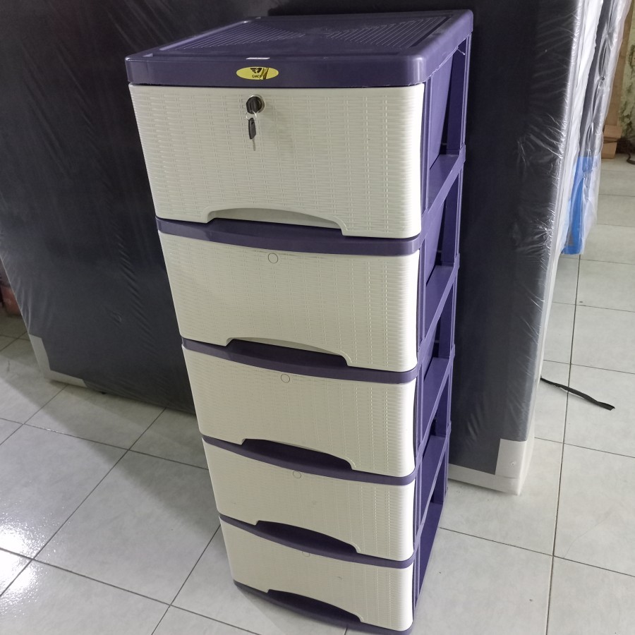 Jual Container plastik Laci Plastik 4 susun dan 5 Susun Merk GMC Motif ...