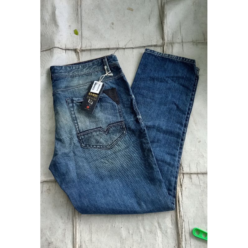 Jual Celana panjang jeans produk EMBA original model regular size 38 ...