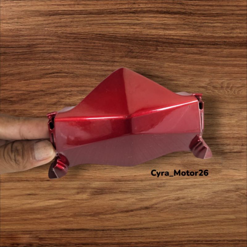 Jual cover dagu bawah lampu depan Yamaha Xeon rc merah original ...