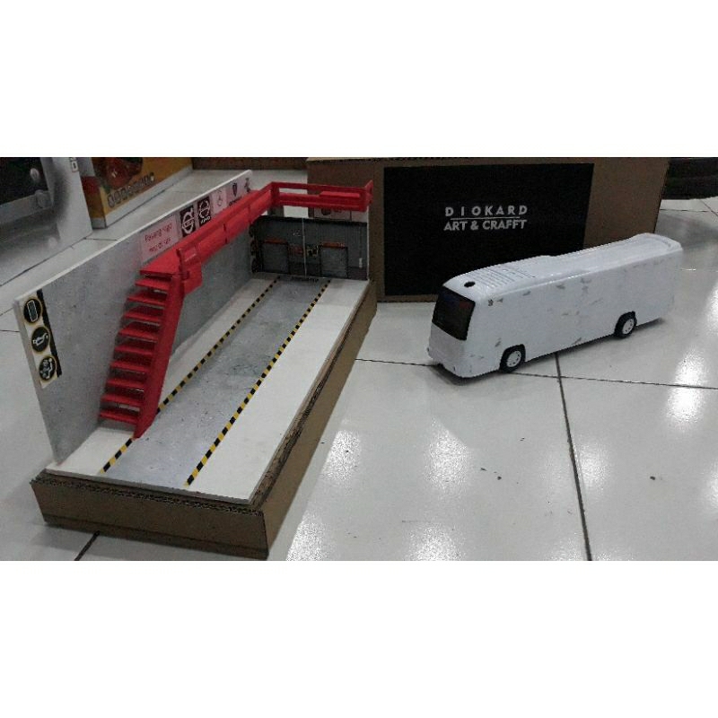 Jual MINIATUR DIORAMA BENGKEL BUS | Shopee Indonesia