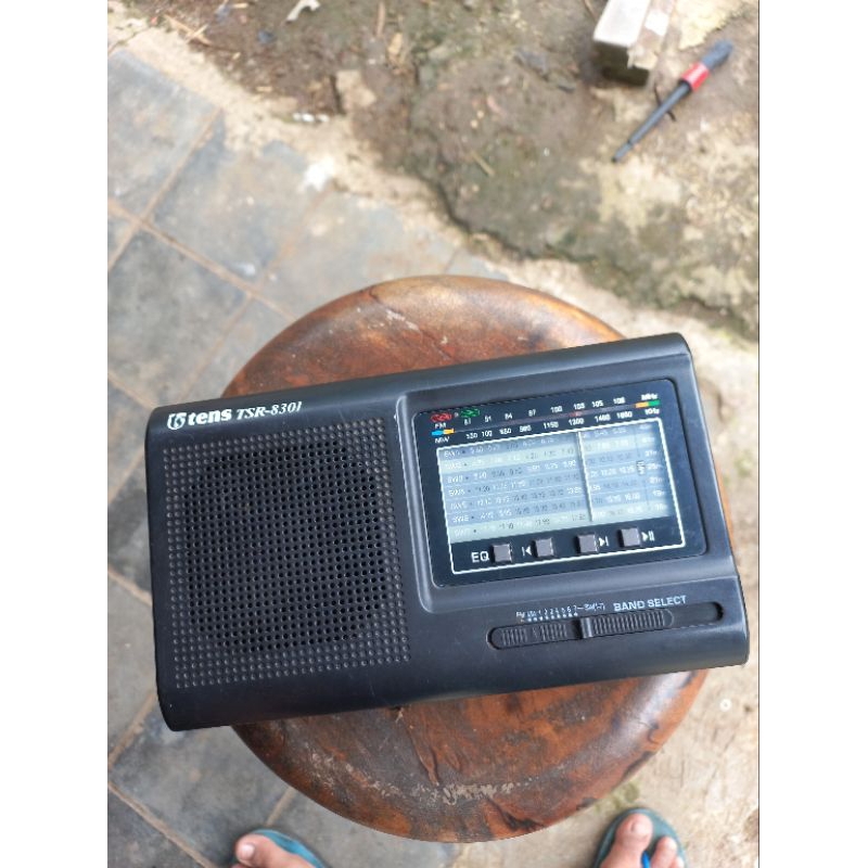 Jual Radio Tens TSR 8301 USB FM AM jadul nyala listrik | Shopee Indonesia