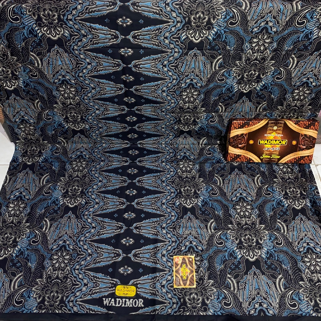 Jual Sarung Wadimor Motif Batik | Jawa Batik | Batik Kuno Batik Hitam ...