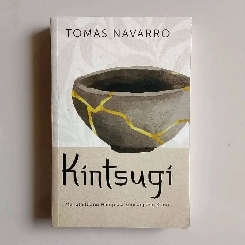 Jual Kintsugi - Tomas Navarro. Original Preloved Bekas | Shopee Indonesia