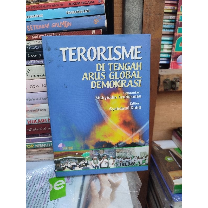 Jual buku. Terorisme di tengah arus global demokrasi. editor by ...