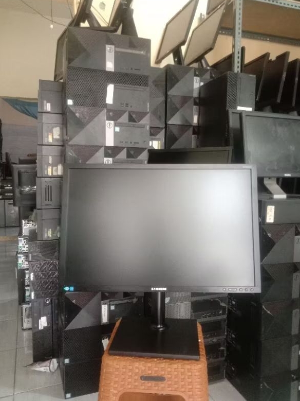 Jual OBRAL MONITOR SAMSUNG S24C650 24Inci full HD KAKI PARTIKEL ...