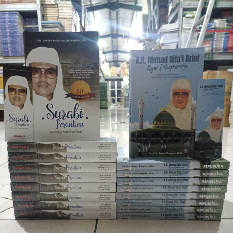 Jual BUKU NOVEL BIOGRAFIS / BACAAN MEMOAR TOKOH ISLAMI / 1 PAKET ISI 2 BUKU / SURABI PESANTREN ...