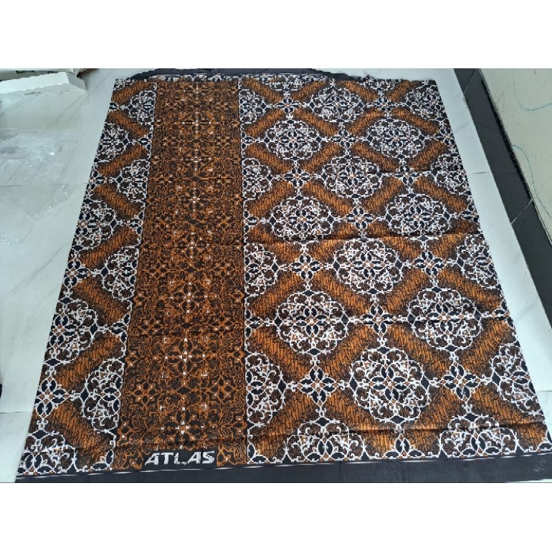 Jual Sarung Atlas Favorit Serasi motif batik | Shopee Indonesia