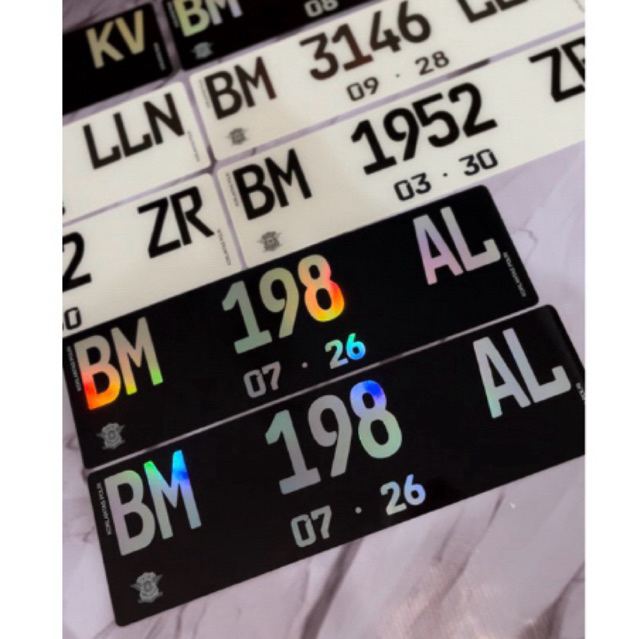 Jual Plat Akrilik Mobil - font hologram | Shopee Indonesia