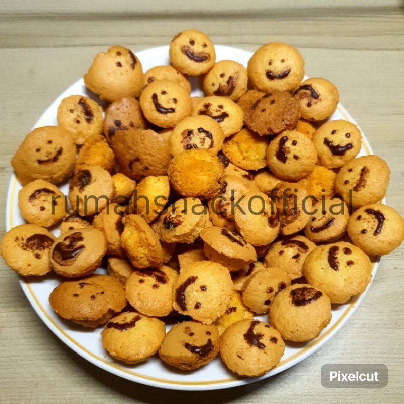 Jual Bolu Kering - Bolus Susu - Bolu Smile Kiloan 250gram | Shopee ...