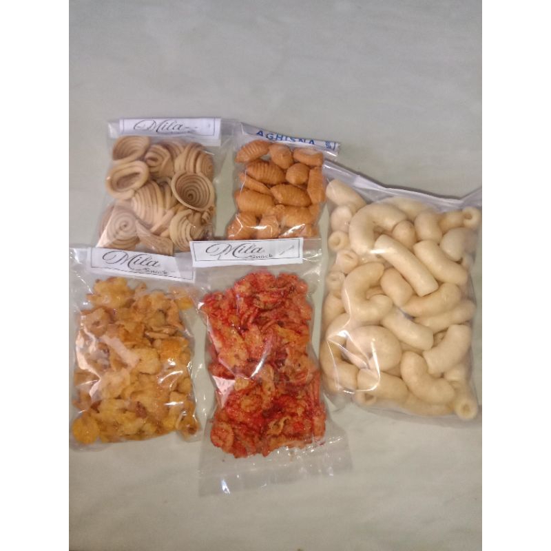 Jual Aneka Snack Cemilan Harga seribuan 1 pack isi 12 Pcs | Shopee ...