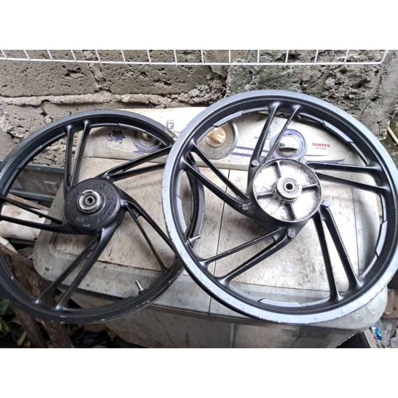 Jual Velg blade bled repsol honda revo absolute bisa pelek racing ...