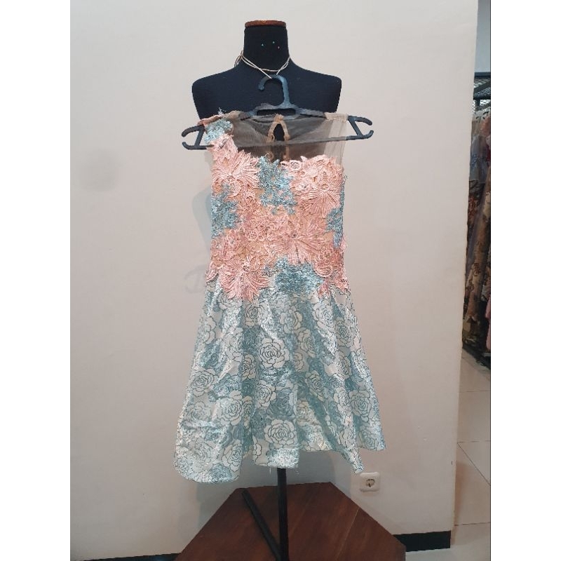 Jual Preloved baju pesta anak dress party warna birumuda motif jaguard ...