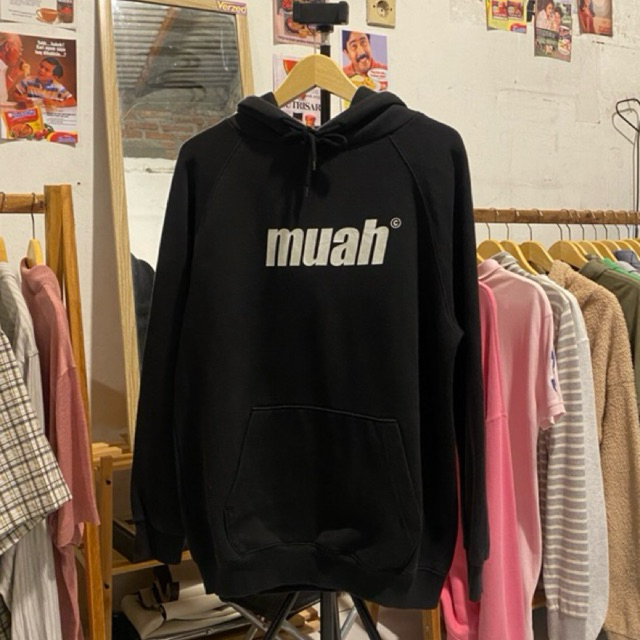 Jual MuahMuah Hoodie Hitam Big Logo Center Black Brand Muah Murah ...