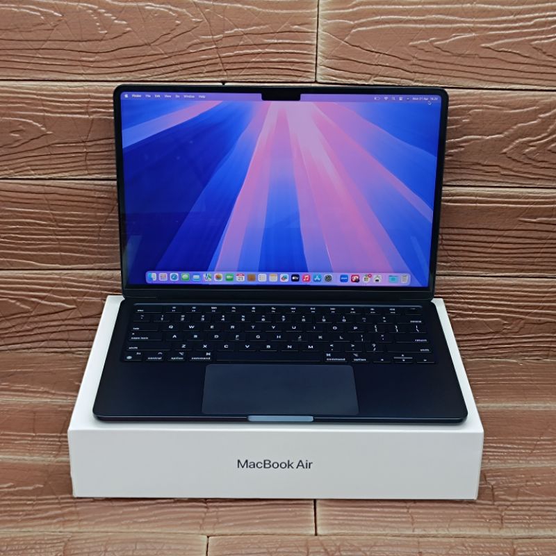 Jual Macbook Air M2 2022 Chip Apple M2 RAM 8GB SSD 256GB | Shopee Indonesia