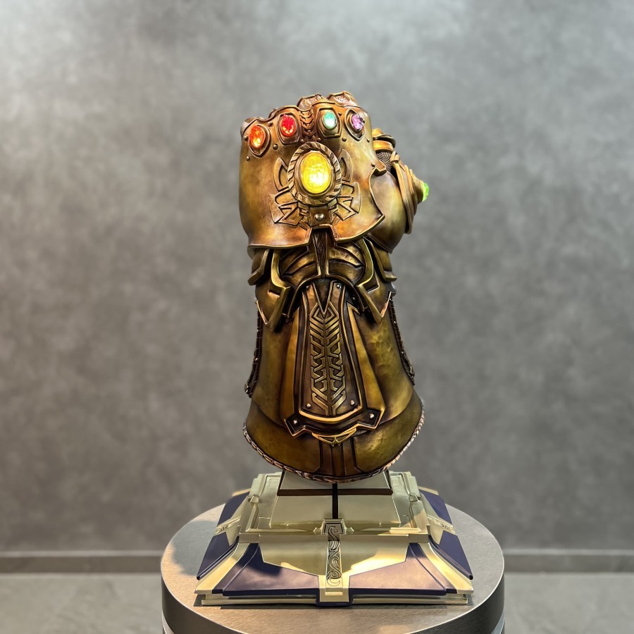 Jual Koleksi Special Hero Thanos Hand Statue Action Figure Exclusive ...