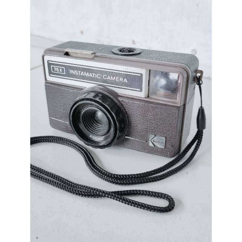 Jual Kamera analog vintage kodak instamatic camera made in england ...