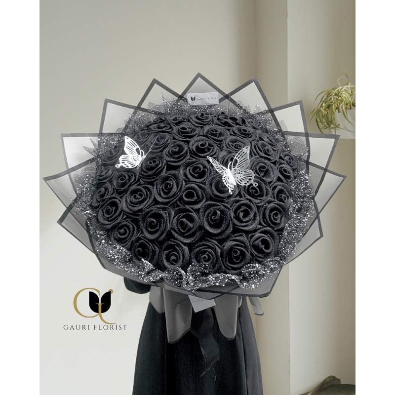Jual 50 Tangkai Black Rose Glitter Bouquet Gauri Florist Kediri ...