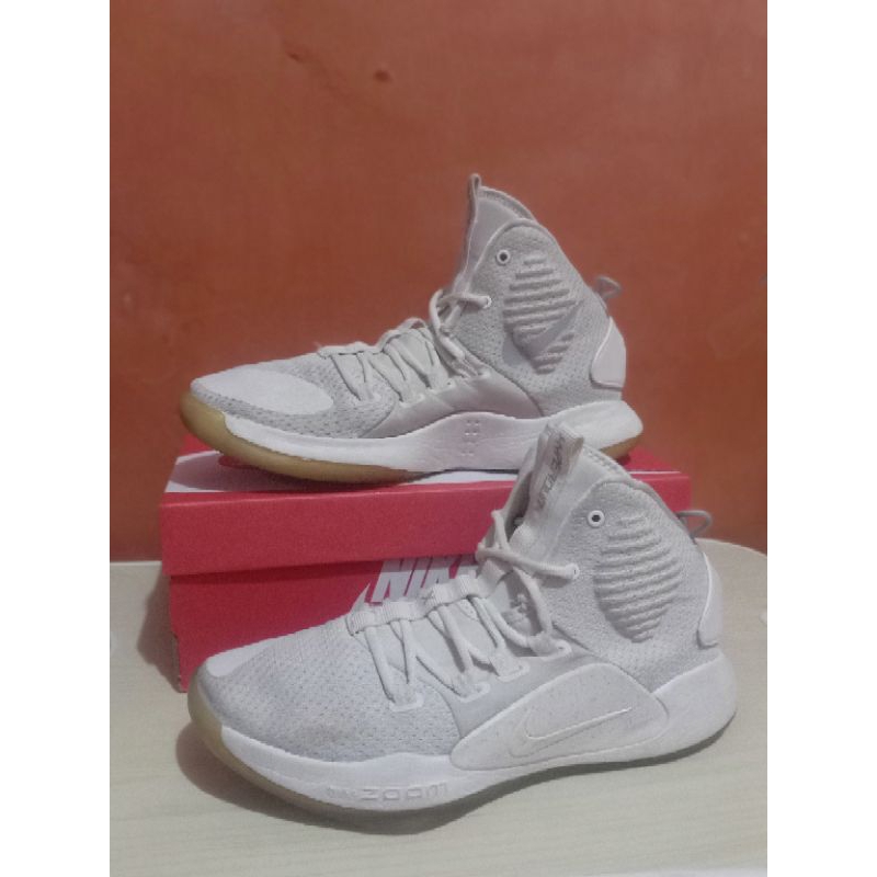 Jual sepatu basket second size 42 (good condition) | Shopee Indonesia