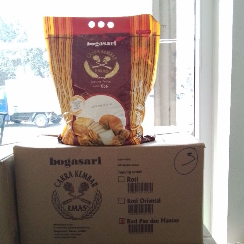 Jual Cakra Kembar Emas Roti 1dus (5kg x 6 bungkus ) Kargo | Shopee ...