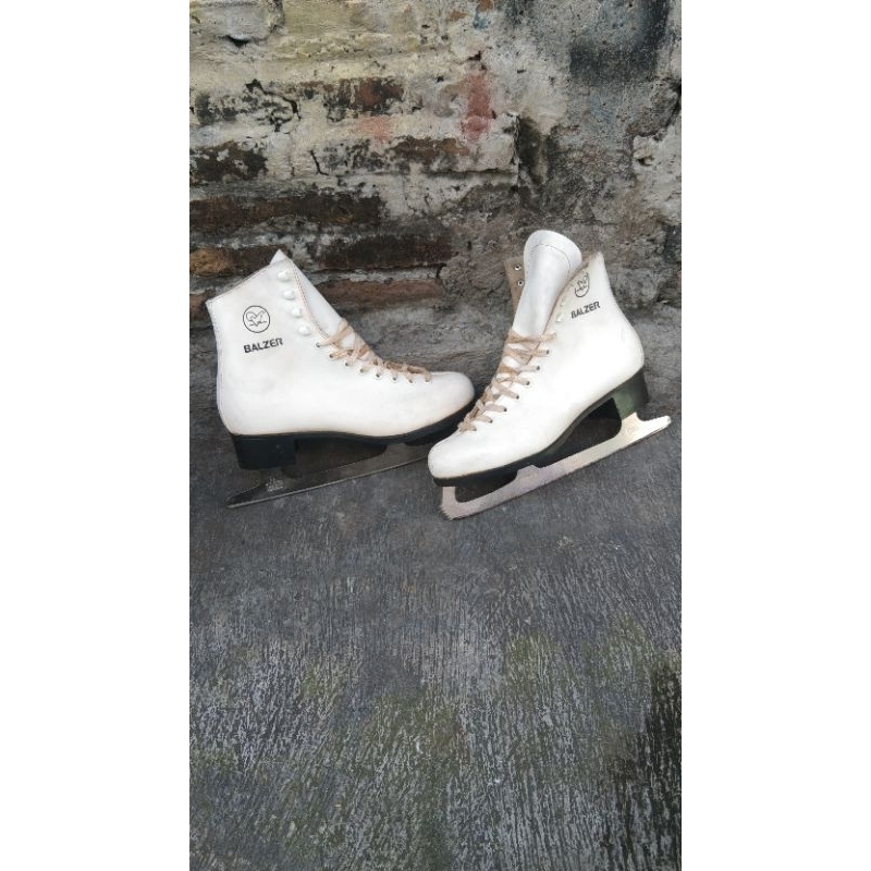 Jual retro vintage ice skates/sepatu seluncur ice skating | Shopee ...