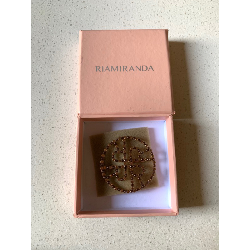 Jual Bros - Ria Miranda (Preloved) | Shopee Indonesia