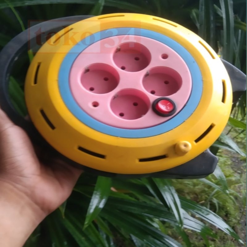 Jual Box 4 colokan steker listrik bahan tebal | Shopee Indonesia