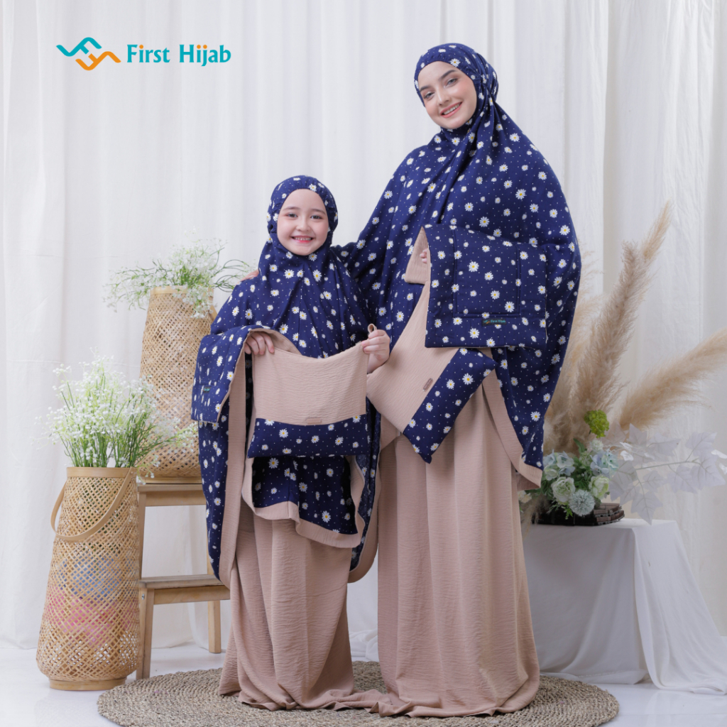 Jual FIRST HIJAB - Alya Mukena Dewasa Anak Motif Bahan Cotton - Air Flow Crinkle | Mukena Couple ...