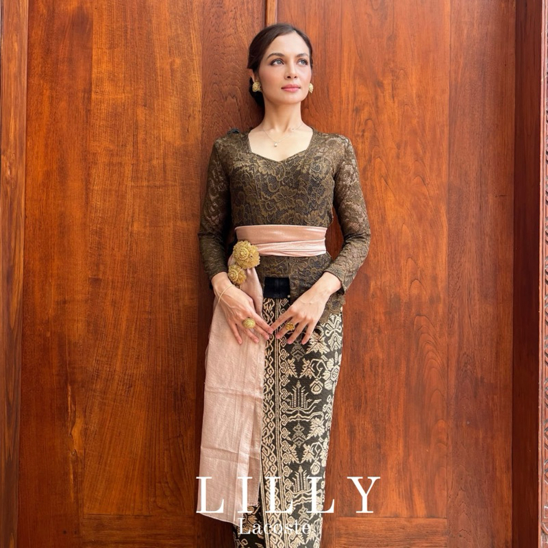 Jual SETELAN KEBAYA BALI BROKAT LILLY LENGAN PANJANG | KEBAYA BROKAT ...