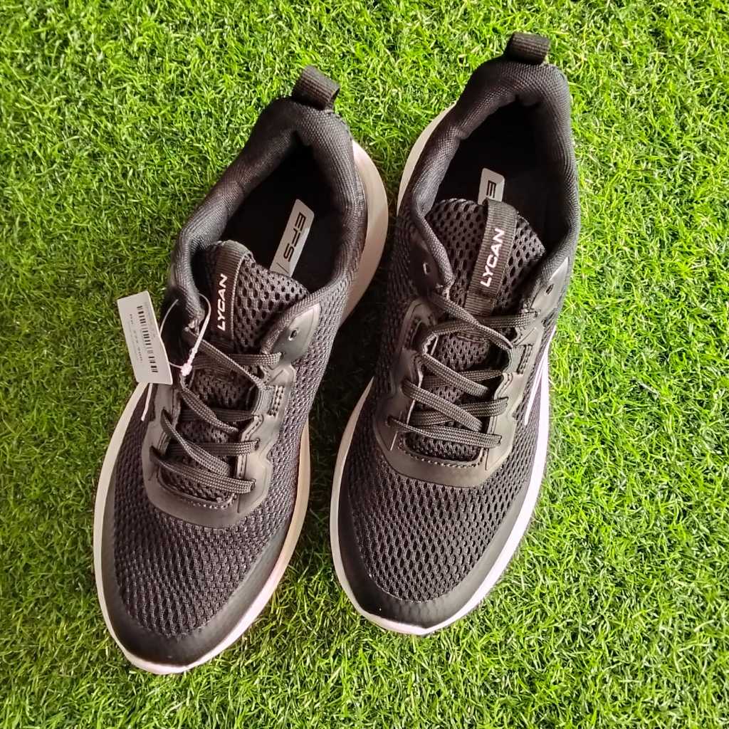 Jual SEPATU RUNNING LYCAN OMEGA 2.0 BLACK/WHITE - 01050041 | Shopee ...
