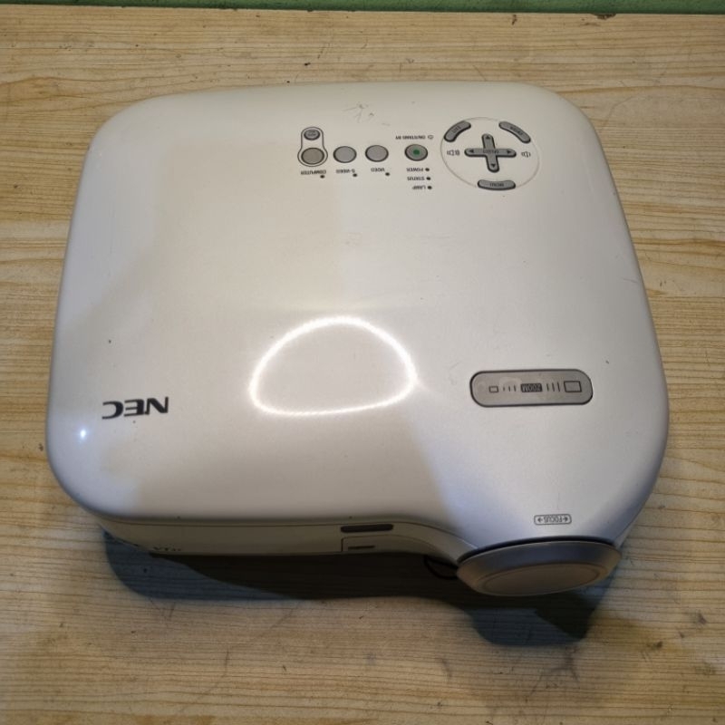 Jual Proyektor NEC VT47 second harga murah | Shopee Indonesia