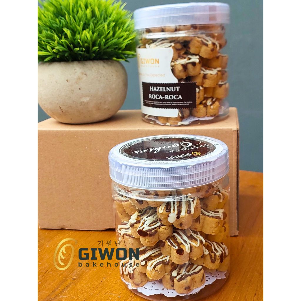 Jual Kue Kering Hazelnut Roca - Roca Premium Topping Kacang Hazelnut ...