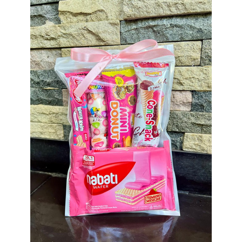 Jual Hampers snack ukuran sedang | Shopee Indonesia