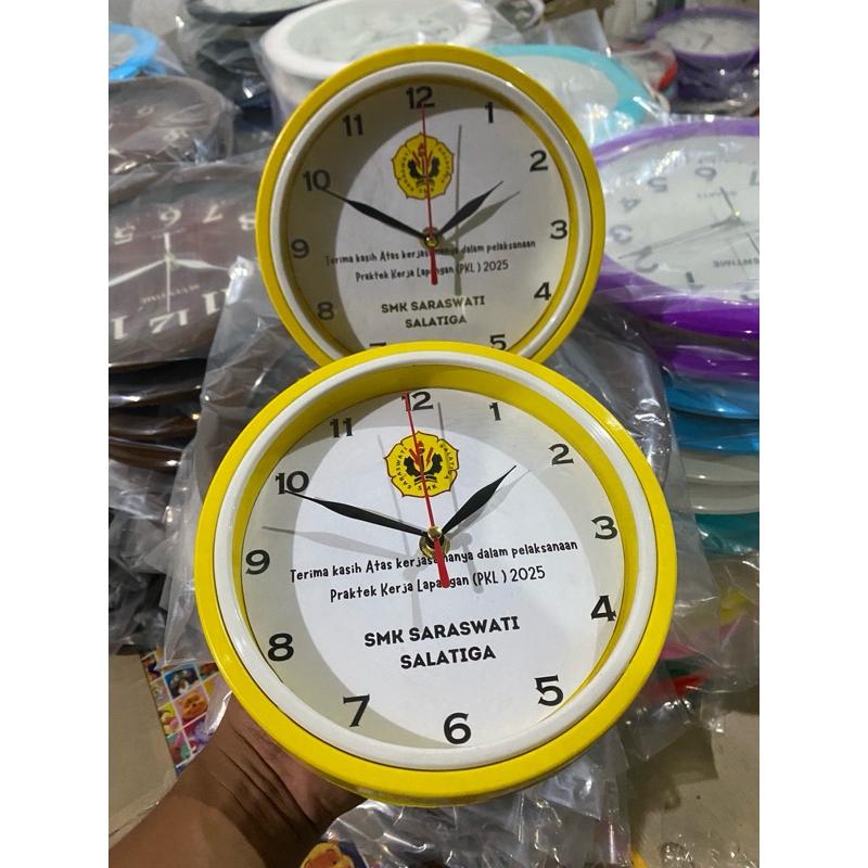 Jual Custom jam dinding jam meja jam duduk sovenir oleh oleh murah ...