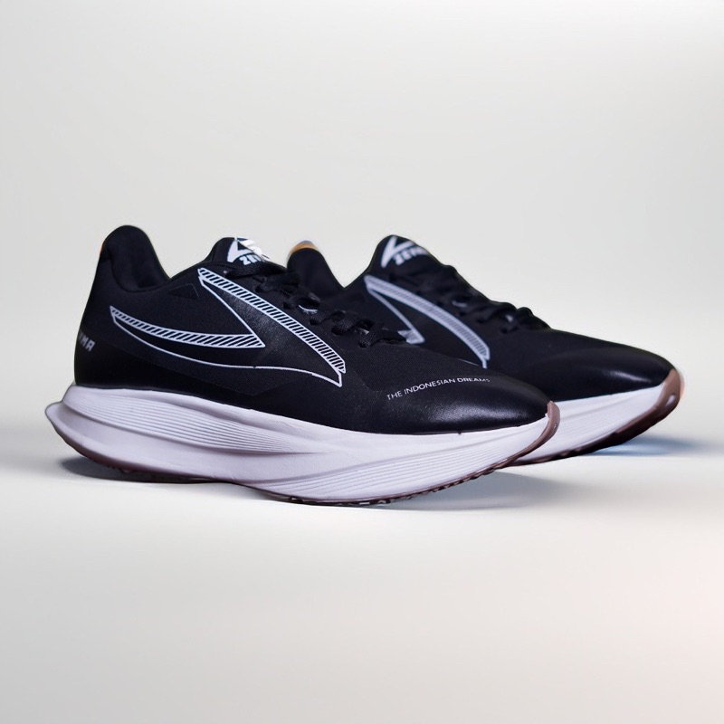Jual Zevma Mesha Speed .1 Black White - Sepatu Olahraga Running Lari ...