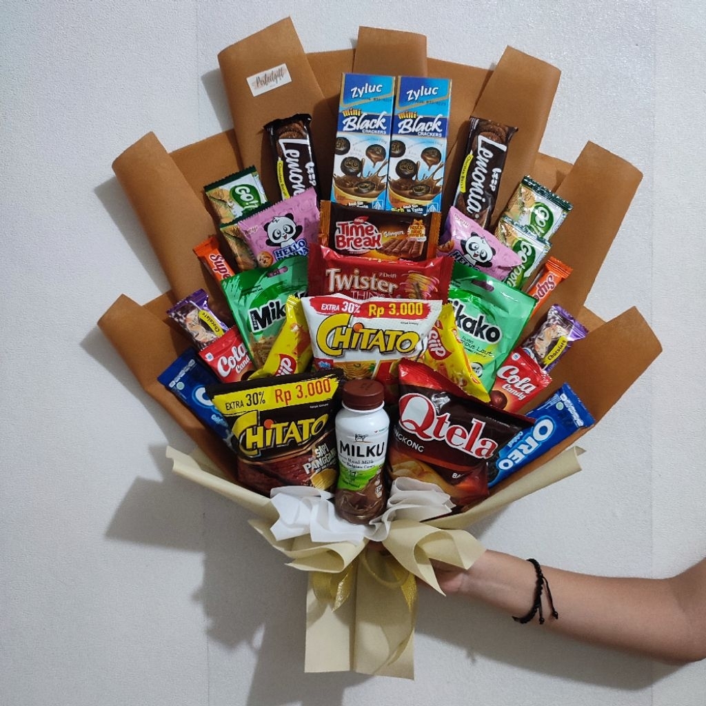 Jual Buket Snack Besar Premium Hadiah Ulang Tahun I Graduation Bouquet ...