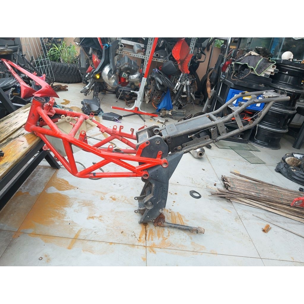 Jual Frame Sasis Rangka Megelli Migelli 250 mirip Ducati Hypermotard ...