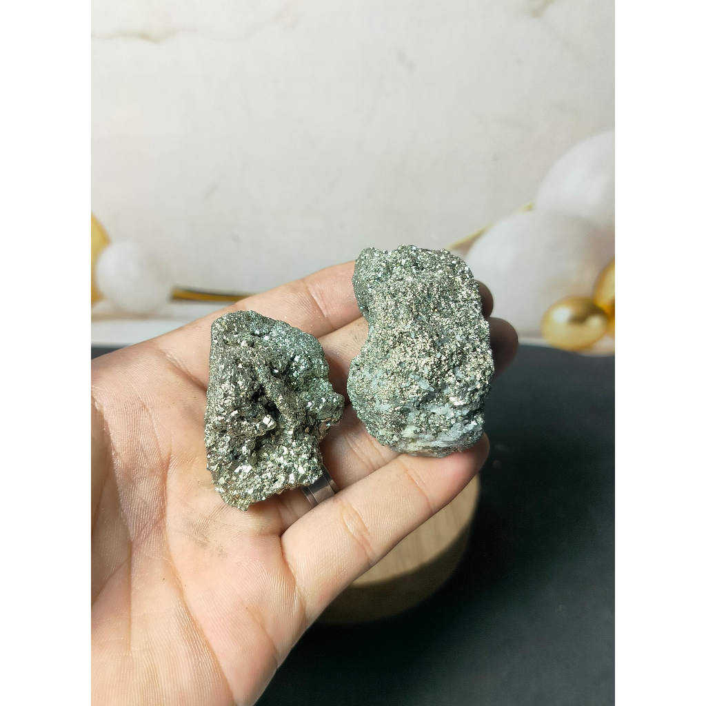 Jual Batu Natural Pyrite Rough Stone Paket Peru (2) | Shopee Indonesia