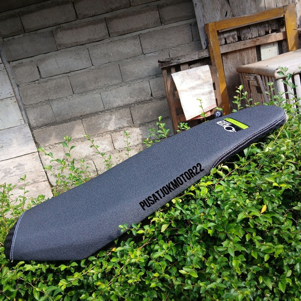 Jual jok Vario 125/150 slim LURUS anti jinjit ozza x catur 3D - jok ...