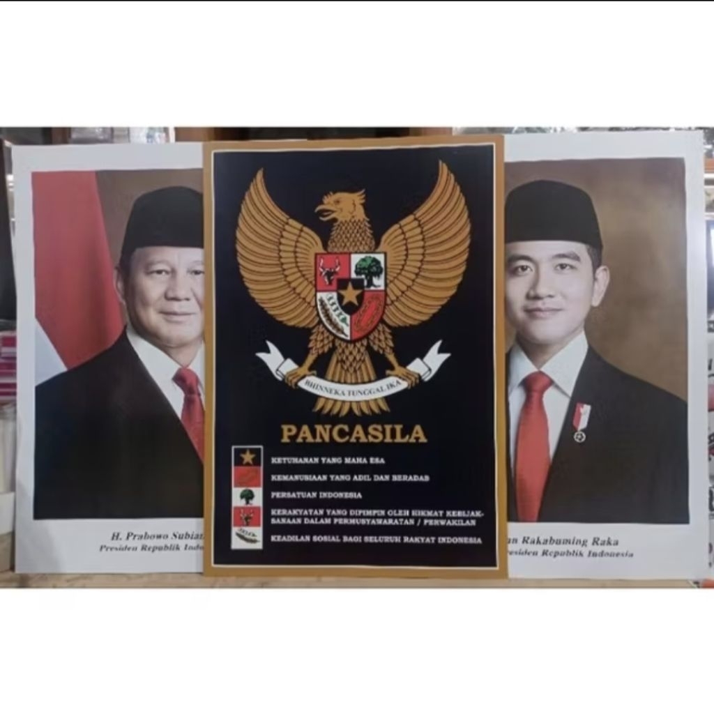 Jual Poster Presiden dan Wakil Presiden 1 Set Dengan Garuda | Shopee ...