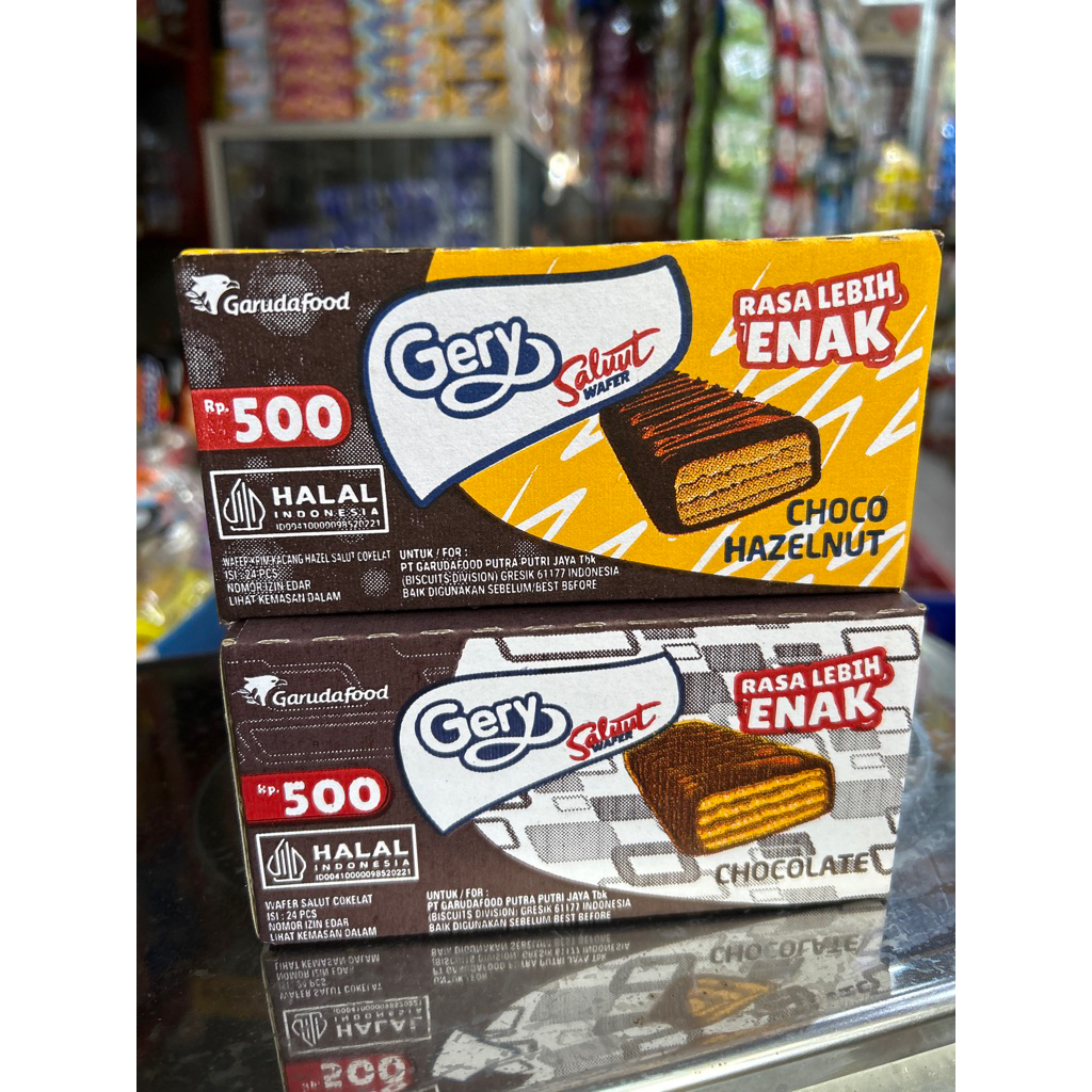 Jual Gery Saluut wafer chocolate & choco hazelnut isi 24pcs | Shopee ...