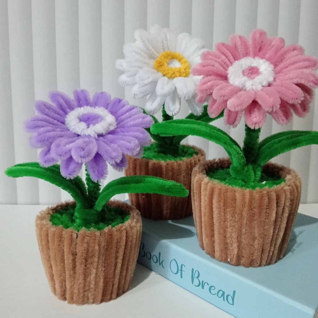 Jual Bunga Pot Garbera Hiasan Meja Korean Style Cute Flowers Kawat Bulu ...